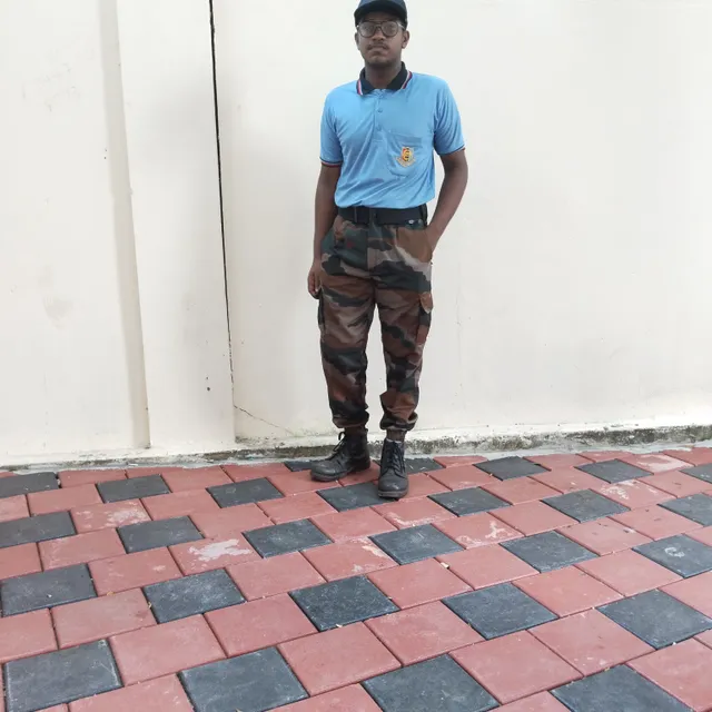 rayeez (Rayeez) · Flux